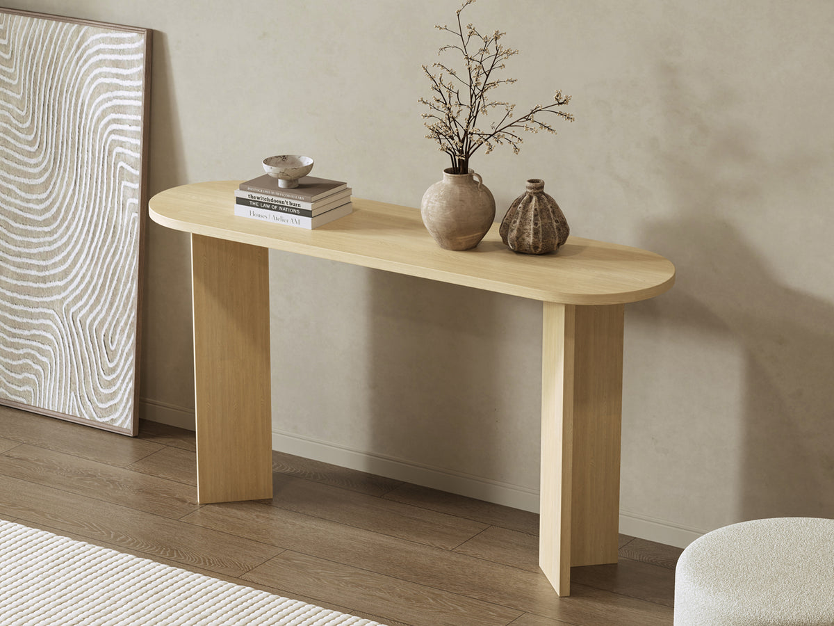 Custer Console Table - Stylish Oak Design